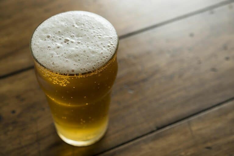 What is a Lager Beer? Difference Between Lager and Ale
